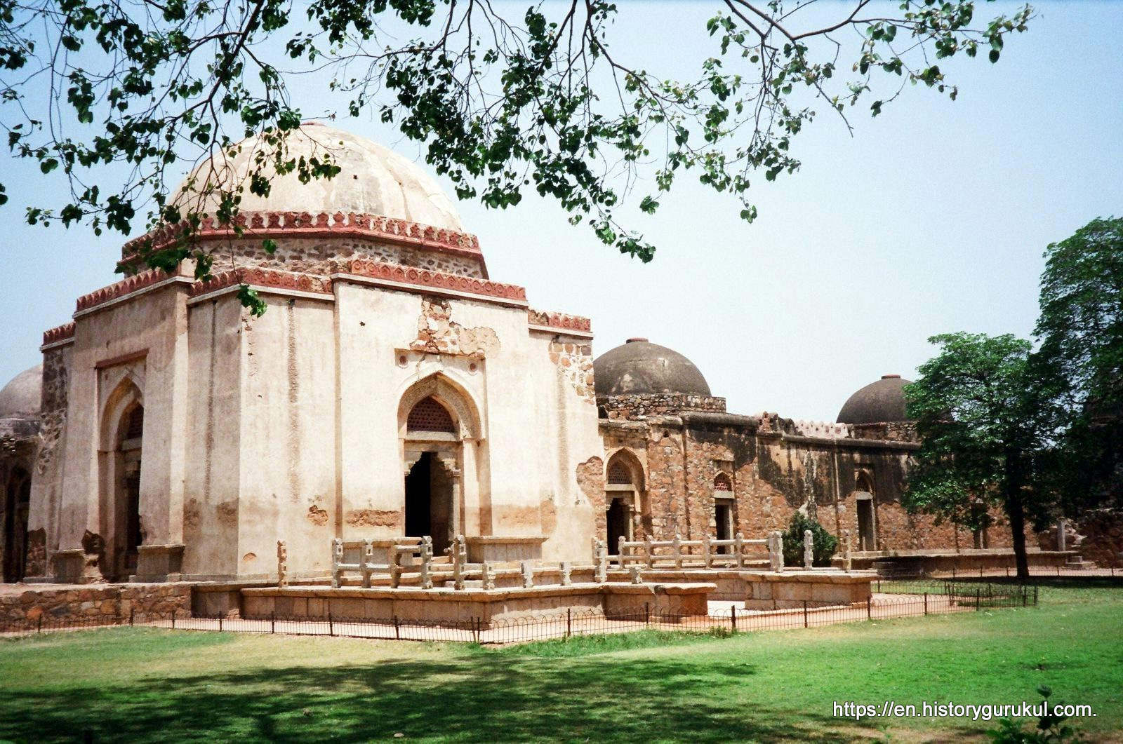 Tomb Of Feroze Shah Tughluq Successor Of Muhammad Bin Tughluq In Delhi History Gurukul Gdcn